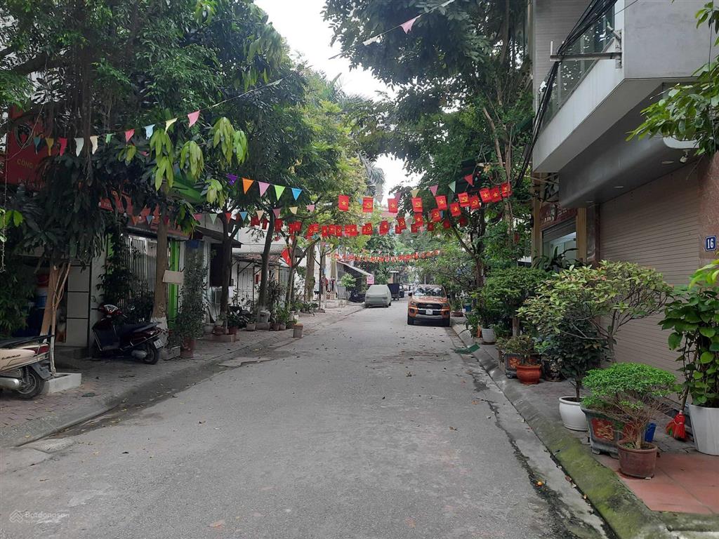 Bán đất phân lô phố ngô gia tự, quận long biên, 50m2. đường 13m vỉa hè 3m