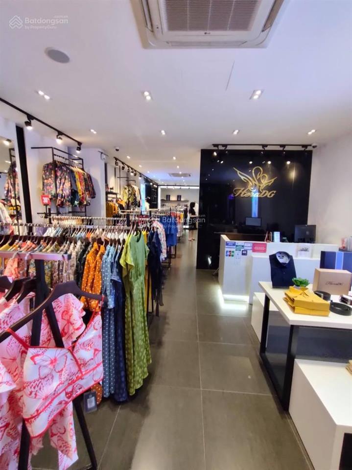 Hàng hiếm mặt phố nguyễn văn cừ, đoạn sầm uất, dt 100m2, vỉa hè đá bóng