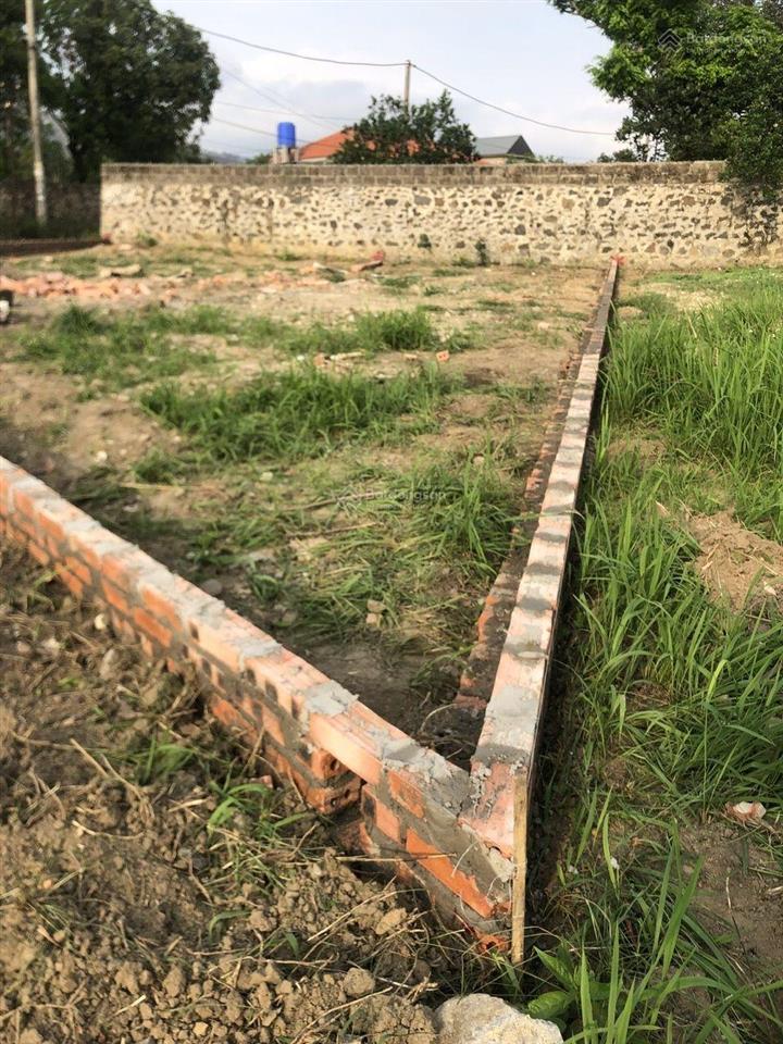 Chính chủ bán 95m2 đất mặt tiền trục chính khu yên sơn, mạo khê, quảng ninh