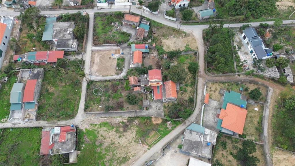 Chính chủ bán 95m2 đất mặt tiền trục chính khu yên sơn, mạo khê, quảng ninh