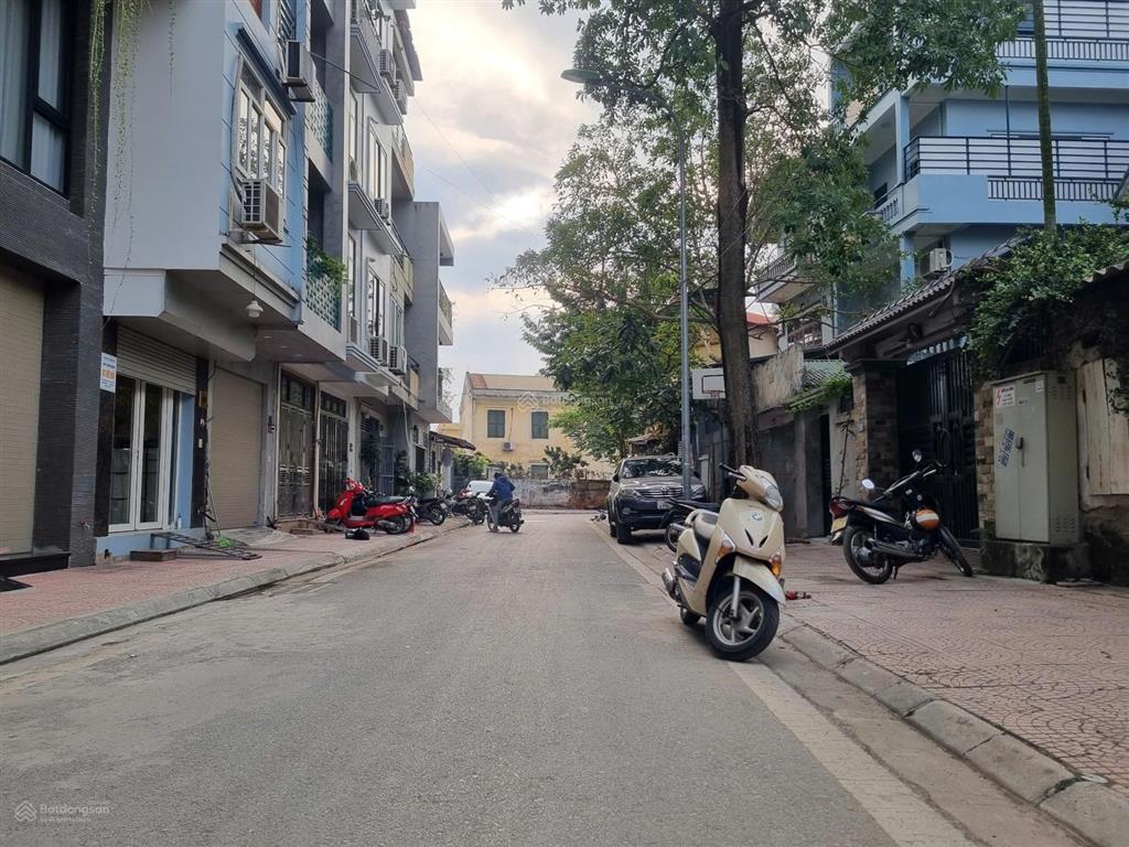 Bán đất tư đình, cổ linh, long biên, 100m2, mt 7m, giá 32.5 tỷ, ô tô ...