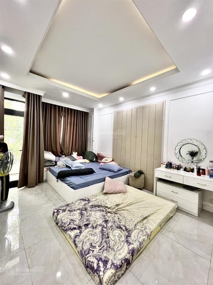 Mặt tiền kd cực đỉnh, 5tầng mới tinh, 4x18m, khu sầm uất tân sơn nhì, q ...