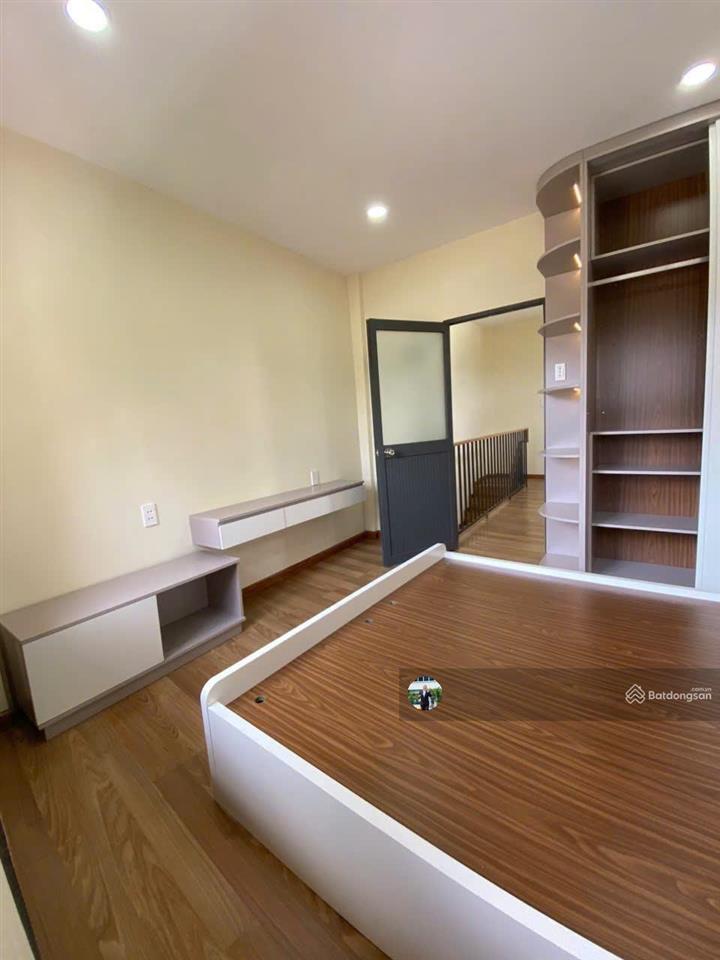 Nhà mới cực đẹp giá chỉ 2.6 tỷ nở hậu tài lộc tăng nhơn phú, tp hcm