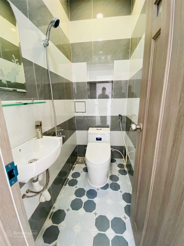 Bán nhà bà hom, q6 hẻm xe 7c nở hậu