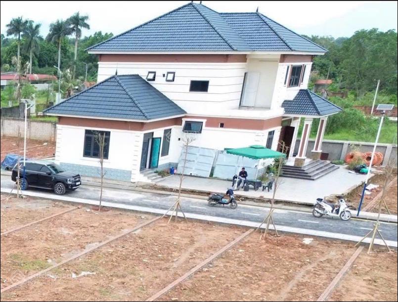 Bán đất tặng biệt thự gần 500m2 với 6 phòng ngủ + pk + bếp