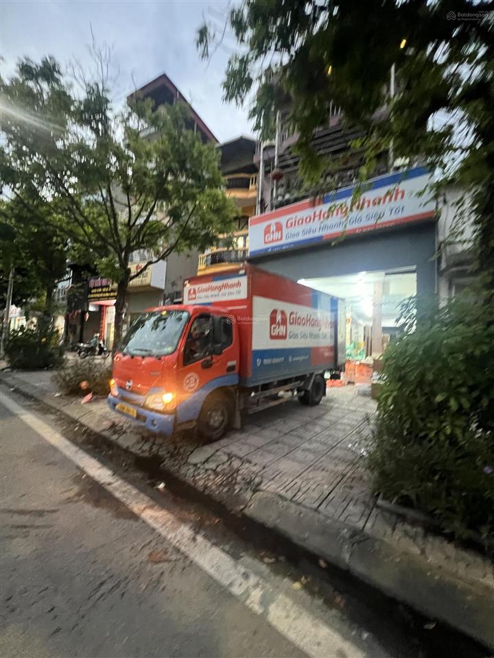 Mặt phố ngô gia tự 220m2 mặt tiền 8m 4 tầng dân xây xây toà nhà ...