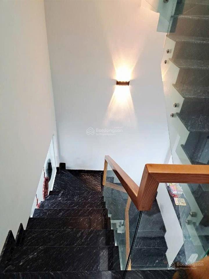 Nhà 3 tầng btct phan đăng giảng bình tân dt 4x15 hxh nhỉnh 6ty