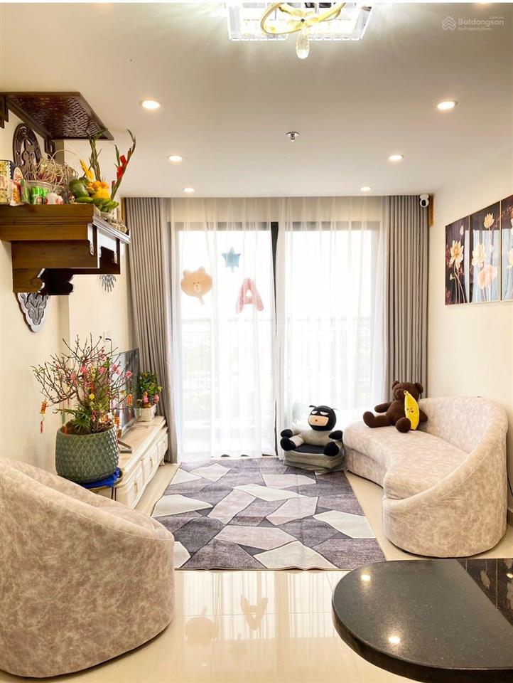 Bán căn hộ 2pn chỉ 4.5 tỷ tầng trung hướng mát full đồ sát bãi để xe ...