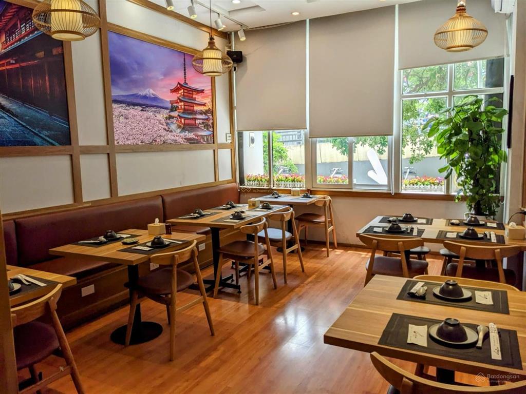 Chính chủ bán nhà số 122 mặt phố nguyễn chí thanh, 42m2, 4 tầng, mt 4 ...