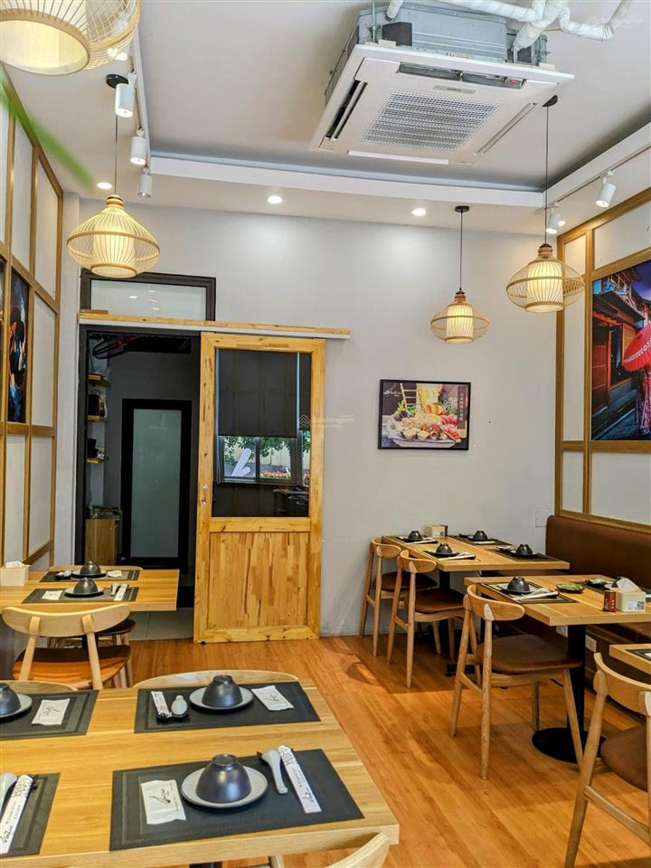 Chính chủ bán nhà số 122 mặt phố nguyễn chí thanh, 42m2, 4 tầng, mt 4 ...