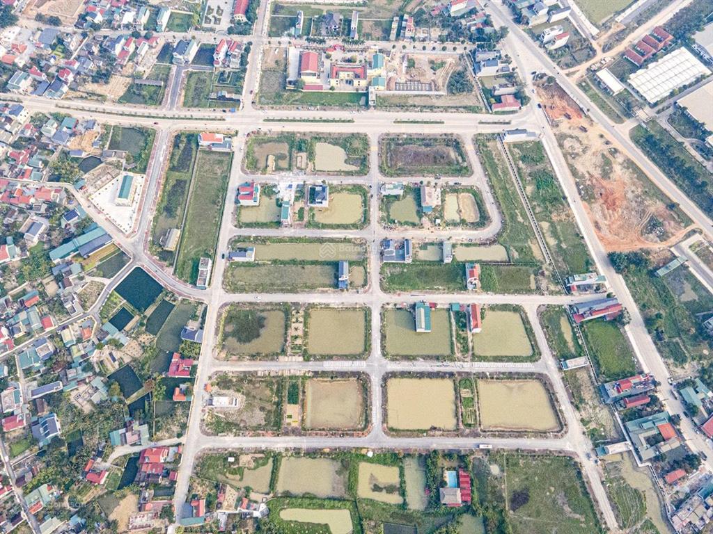 Siêu rẻ lô 102m2 đối diện công viên lớn kđt 725 đông sơn tp thanh hóa ...